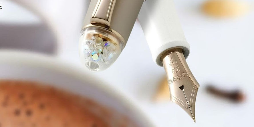 Platinum Chai Latte Shape of Heart 3776 Fountain Pens