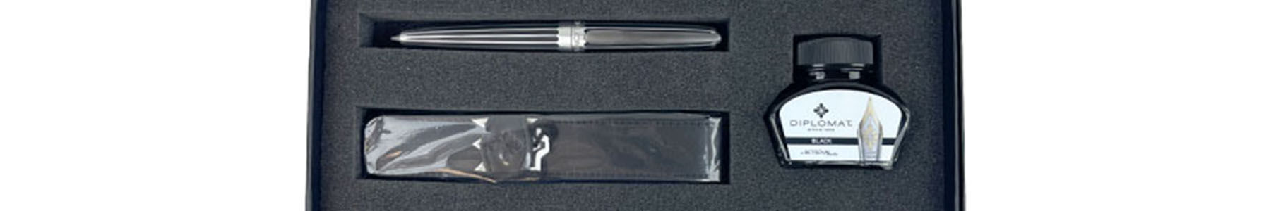 Diplomat Gift Set with Pen Case, Bottled Ink & Aero Fountain Pens