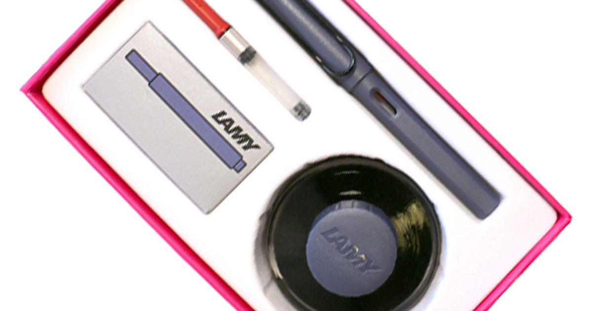 Lamy Special Edition Safari Fountain Pens and Ink Gift Set