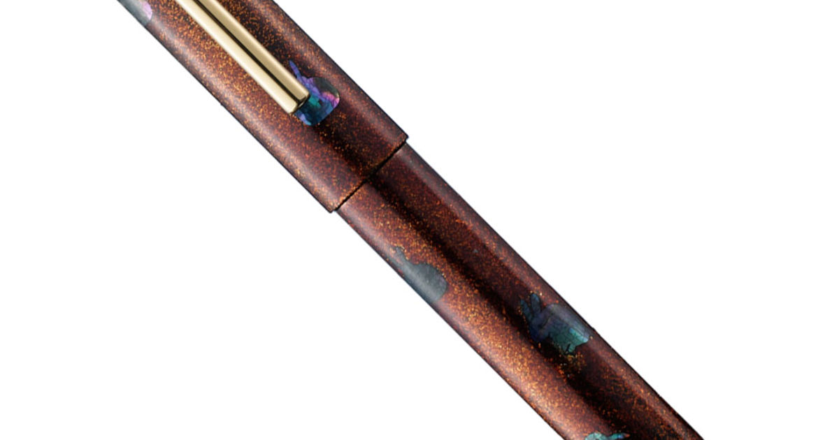 IKKAKU by Nahvalur Yu-Tu (Jade Rabbit) Fountain Pens