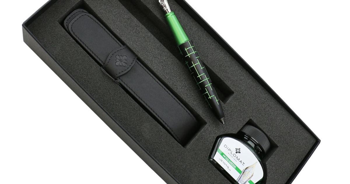 Diplomat Gift Set with Pen Case, Bottled Ink & Elox Matrix Fountain Pens